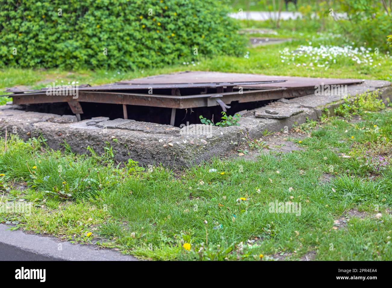 Open to danger hi-res stock photography and images - Alamy