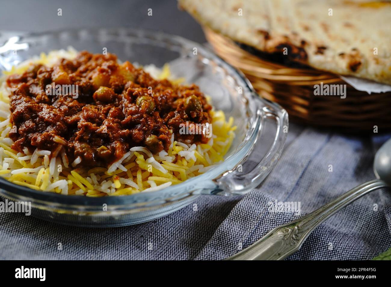 Koreshte Goosht - Persian beef stew mixed with green peas potatoes ...