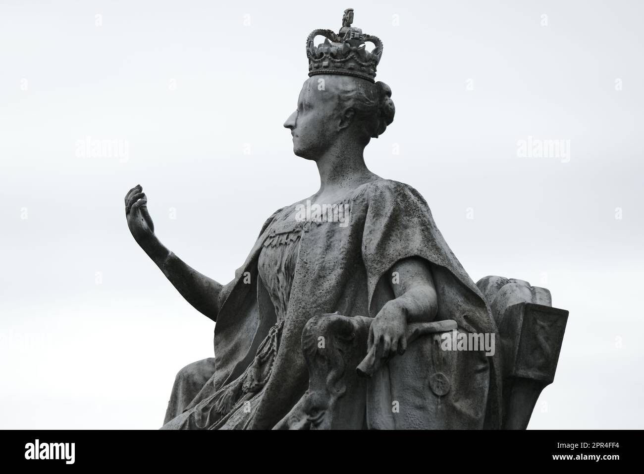 Queen Victoria Statue Stock Photo - Alamy