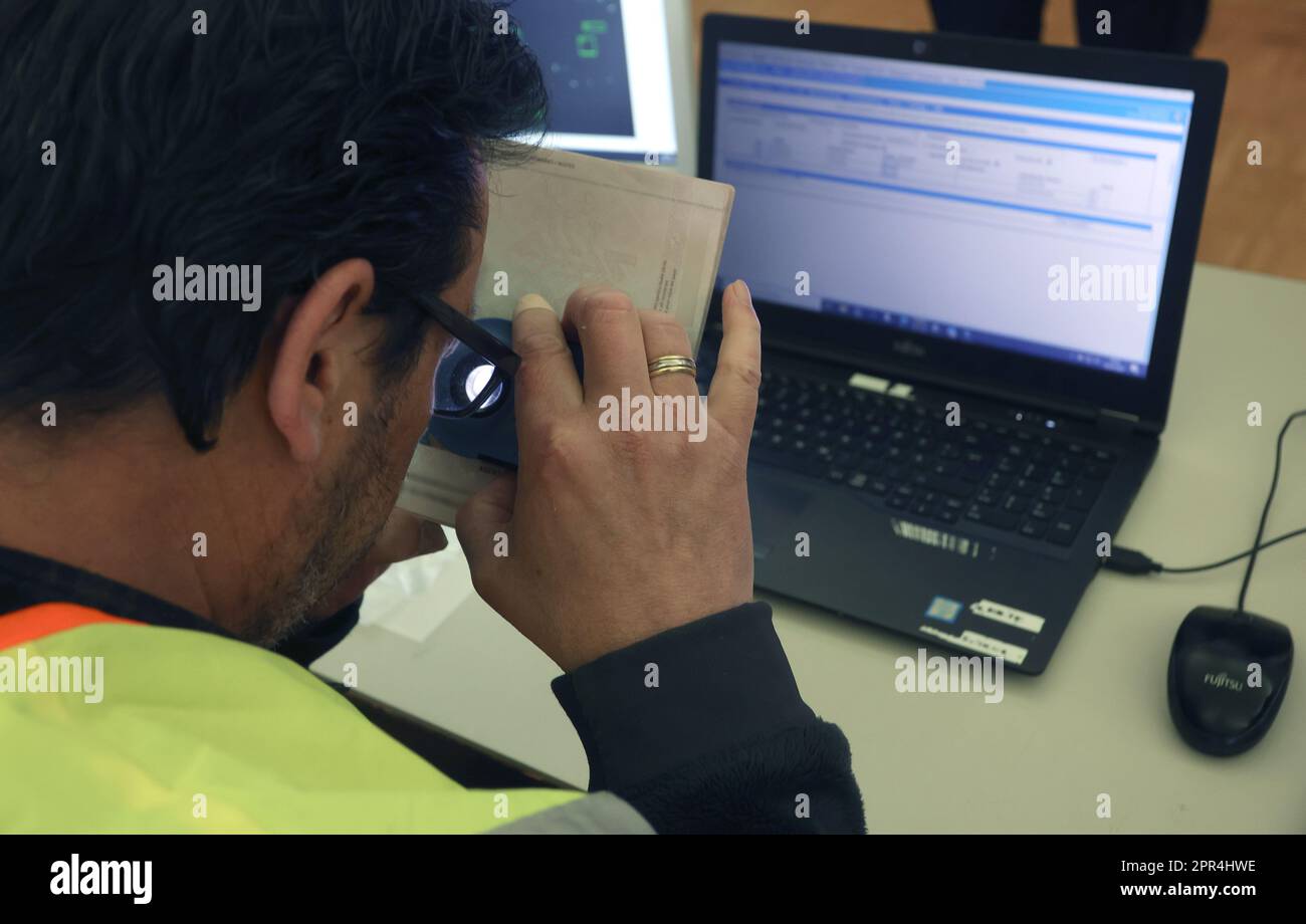 Raid card hi-res stock photography and images - Alamy