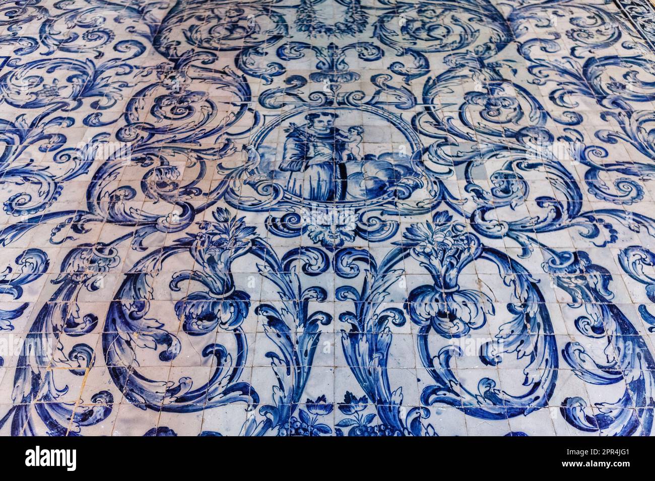 Interior of the Santa Maria church with blue Portuguese tiles in Obidos ...
