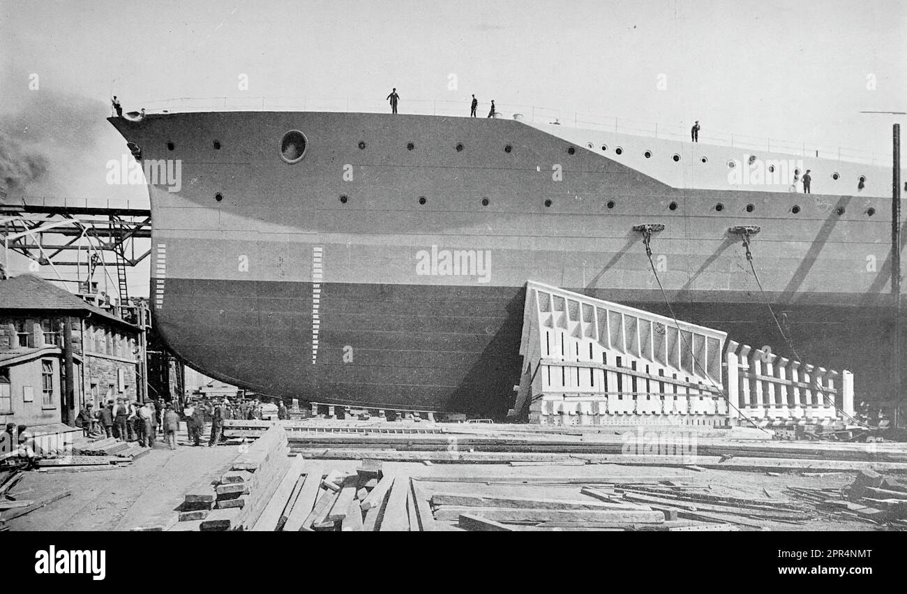 Imperial Japanese battlecruiser Kongo. View of the ship with bow cradle ...