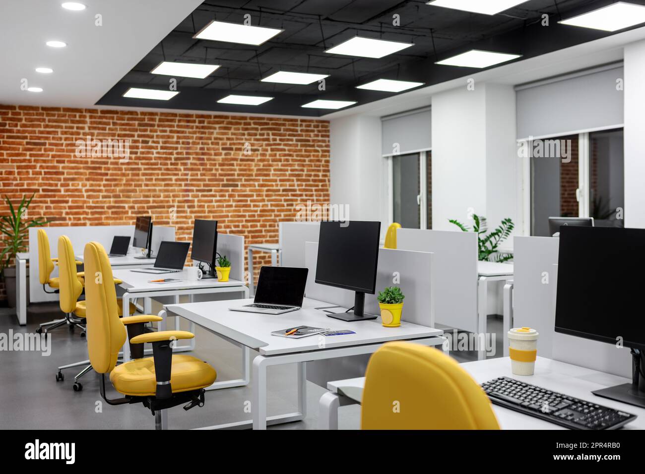 Tech company office interior hi-res stock photography and images - Alamy
