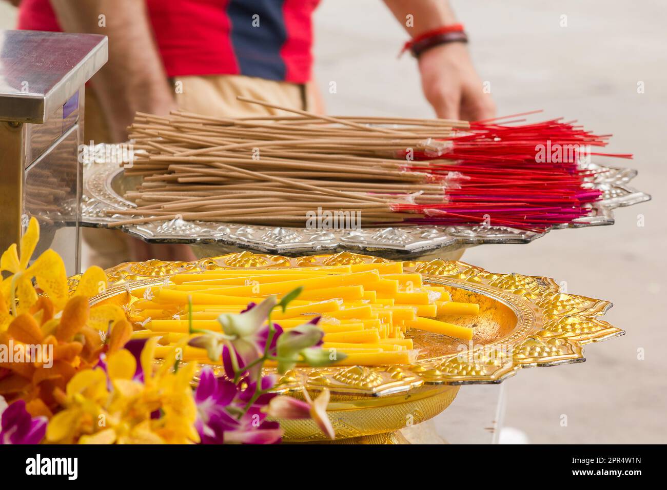 Worshiping gods hi-res stock photography and images - Alamy