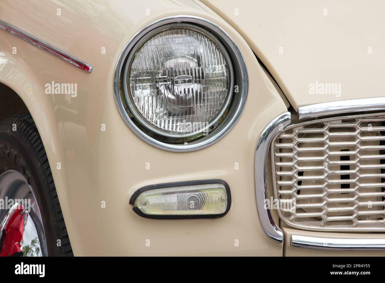 Lights in front of a vintage car with a unique sphere Stock Photo - Alamy