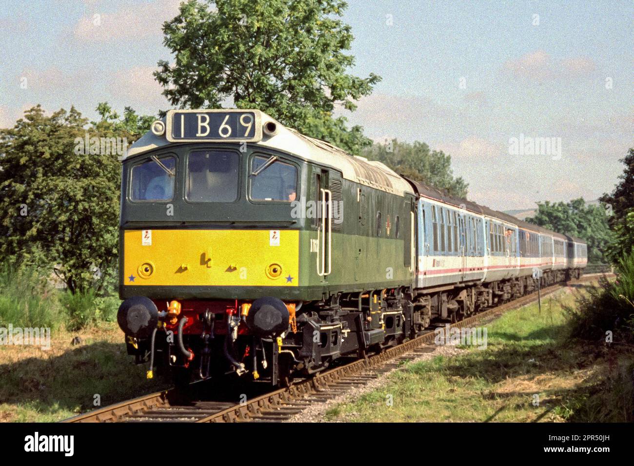 Class 1990s hi-res stock photography and images - Alamy