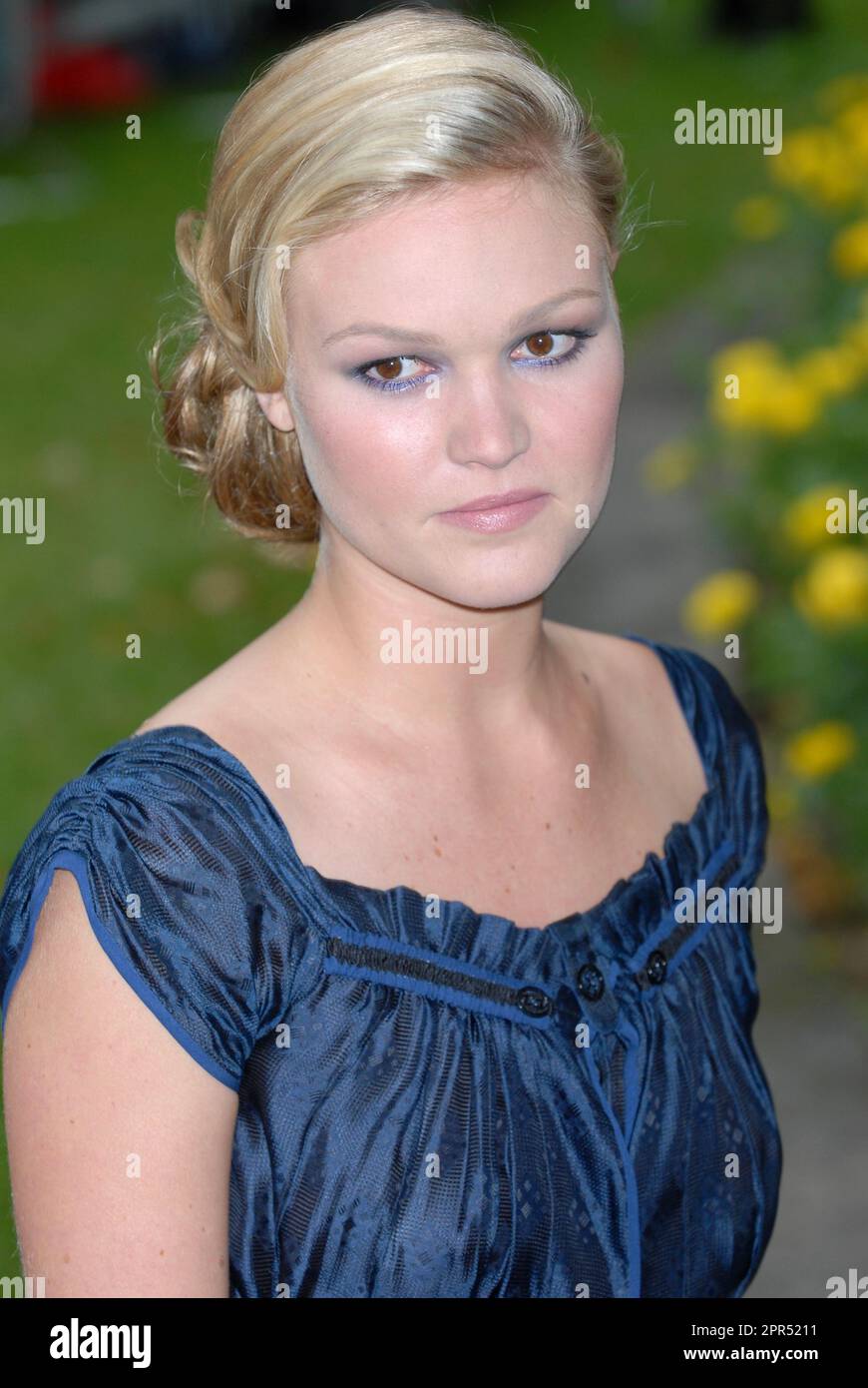 Julia Stiles Bourne Legacy