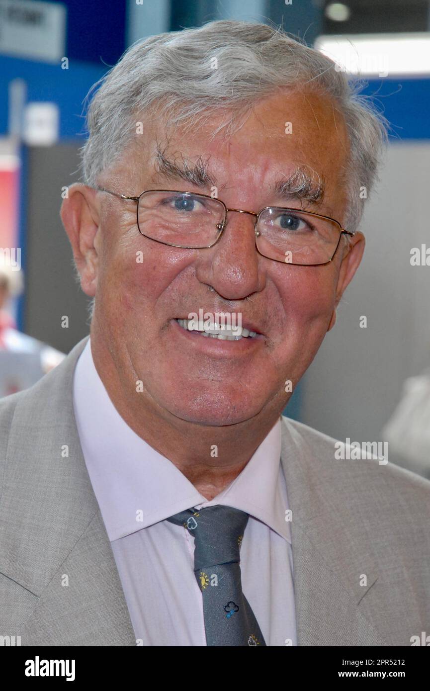 Bill Giles, The Retirement Show, Olympia, London, UK Stock Photo - Alamy