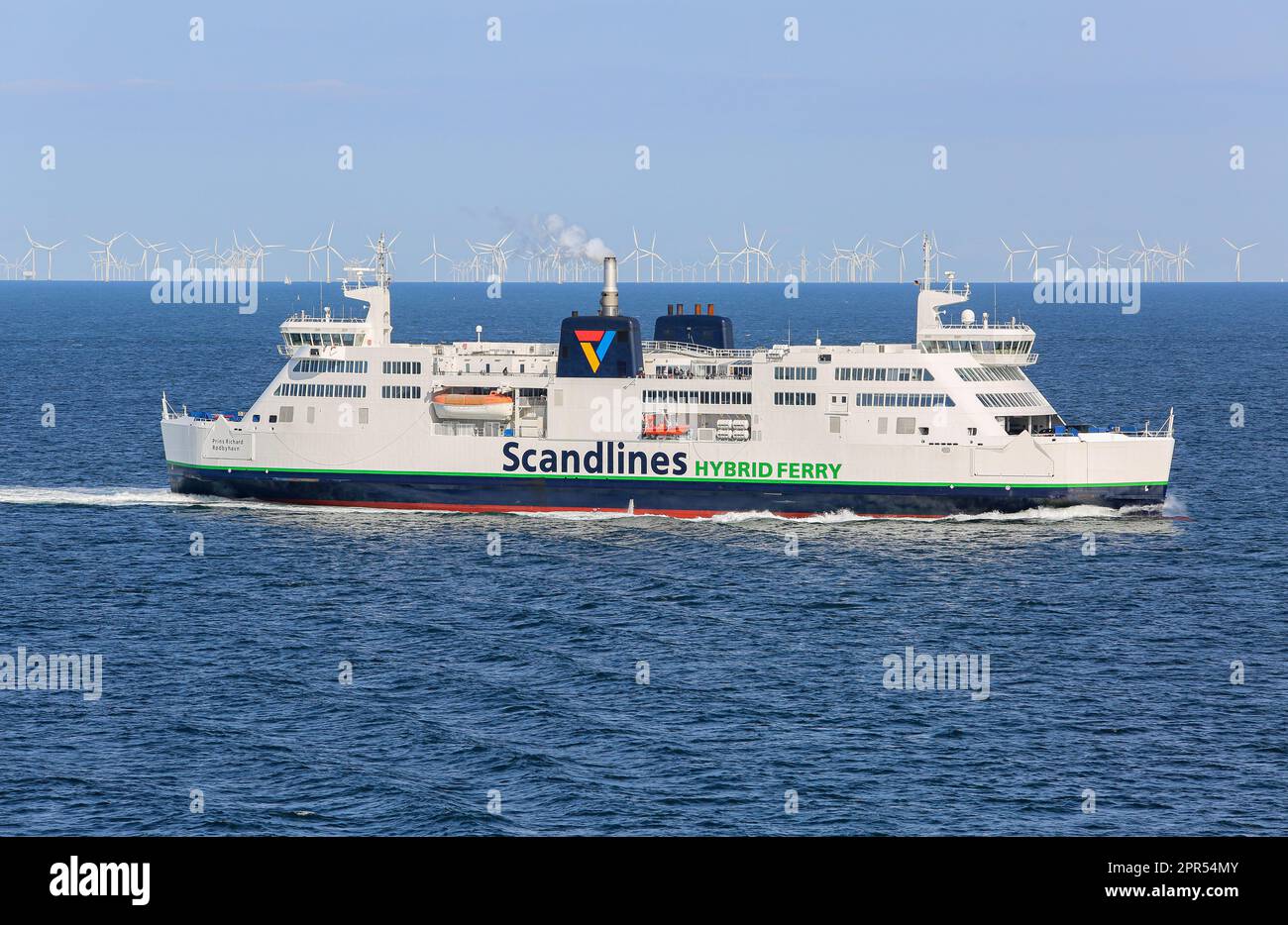Hybrid ferry Prins Richard, Rødsand Offshore Wind Farm turbines ...