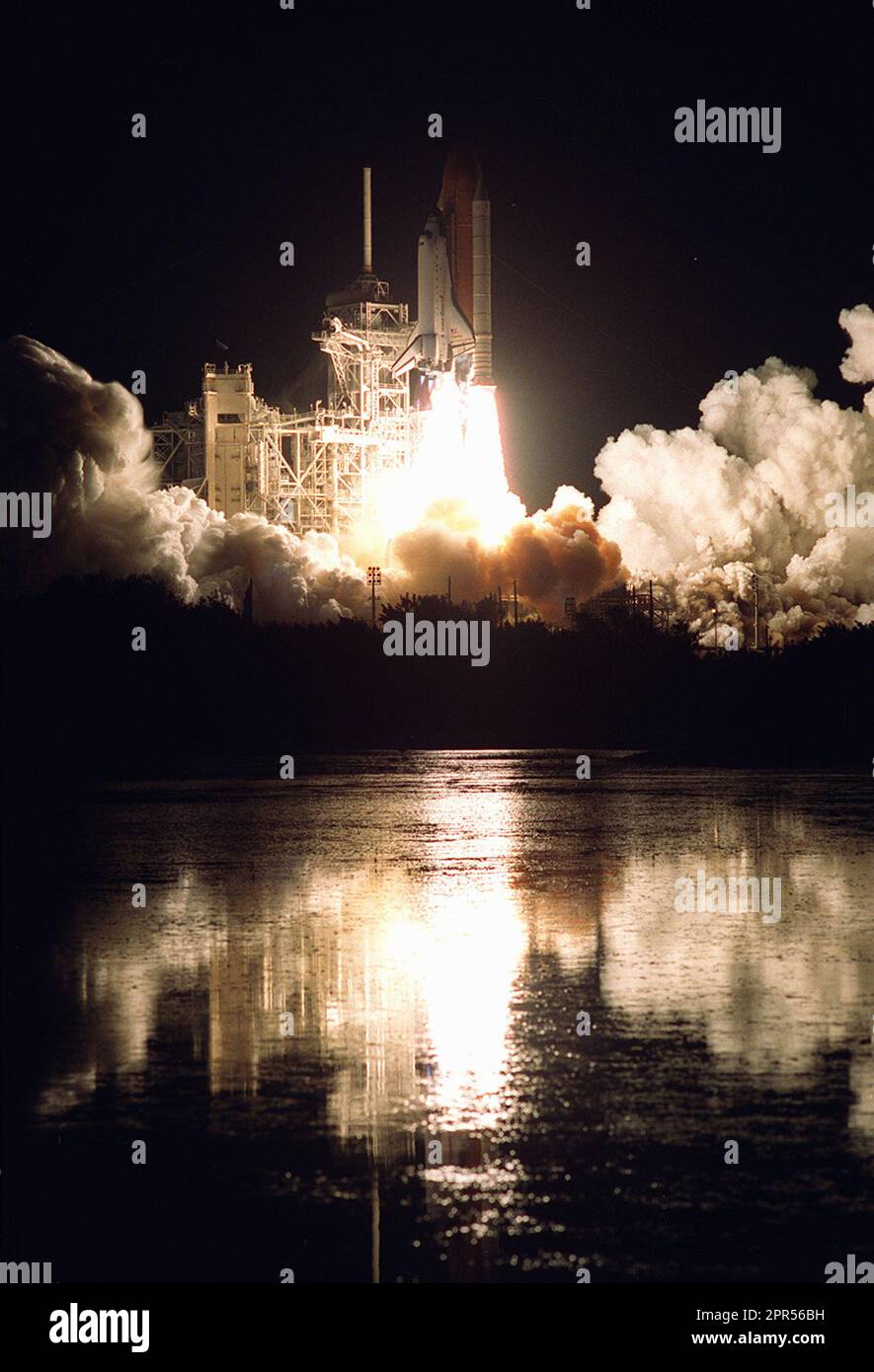 Integrated truss structure hi-res stock photography and images - Alamy