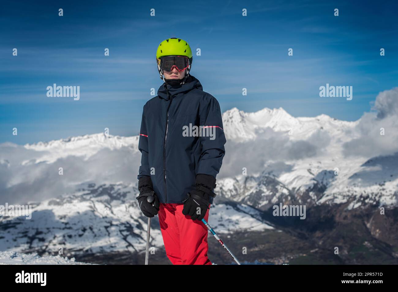 Helmet mountain hi-res stock photography and images - Alamy