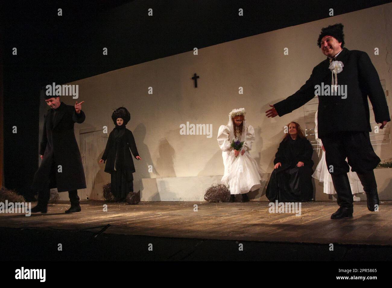 Non Exclusive: KYIV, UKRAINE - APRIL 25, 2023 - Merited Artist of Ukraine Andrii Saminin and ...