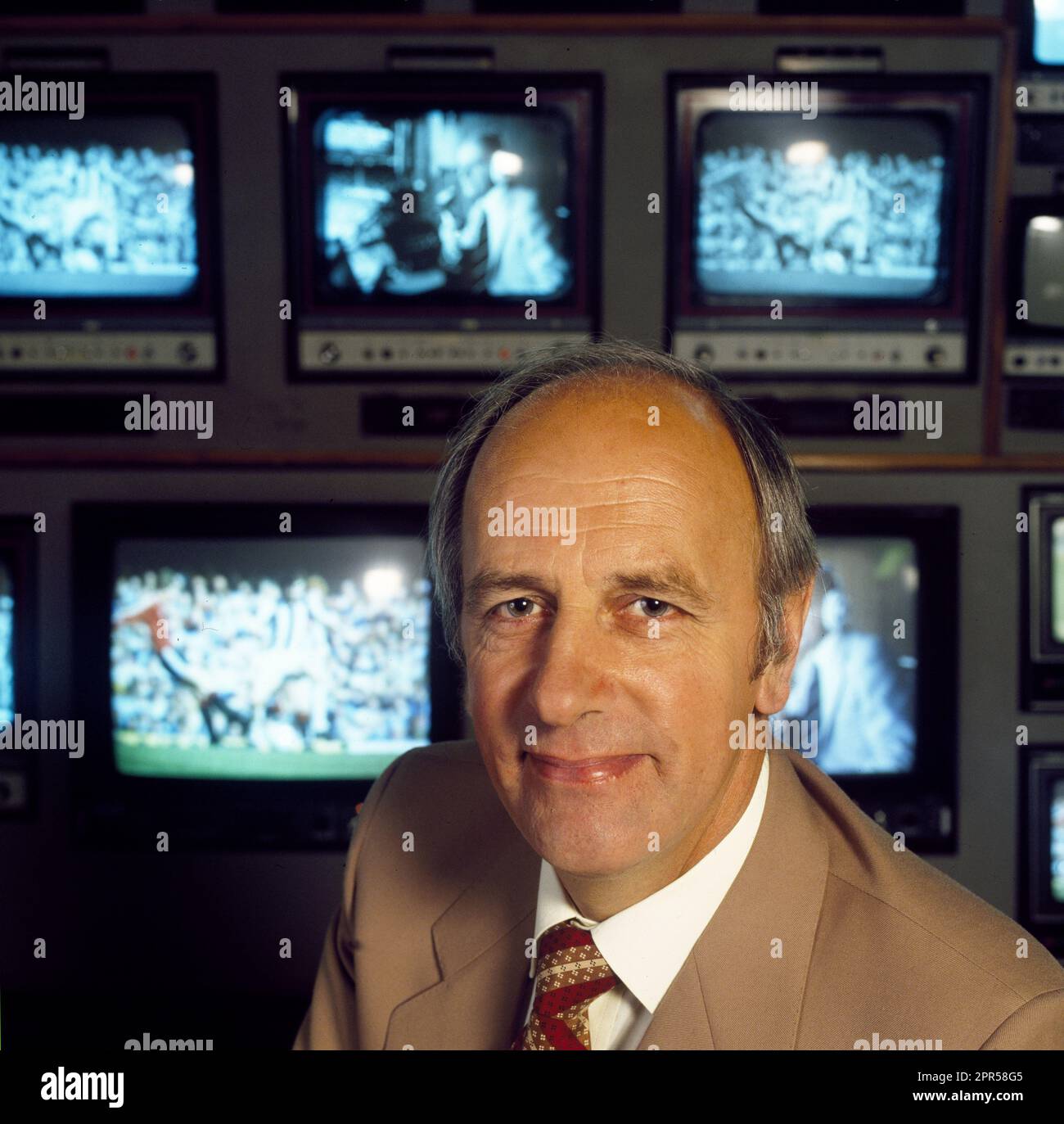 Itv commentators hi-res stock photography and images - Alamy