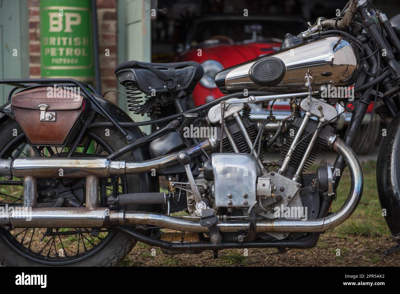 Superior engine hi-res stock photography and images - Alamy