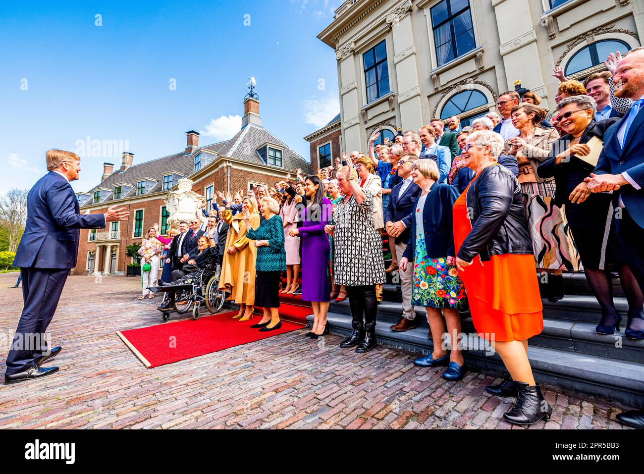 The Hague, Niederlande. 26th Apr, 2023. King Willem-Alexander, Queen Maxima and Princess Beatrix ...