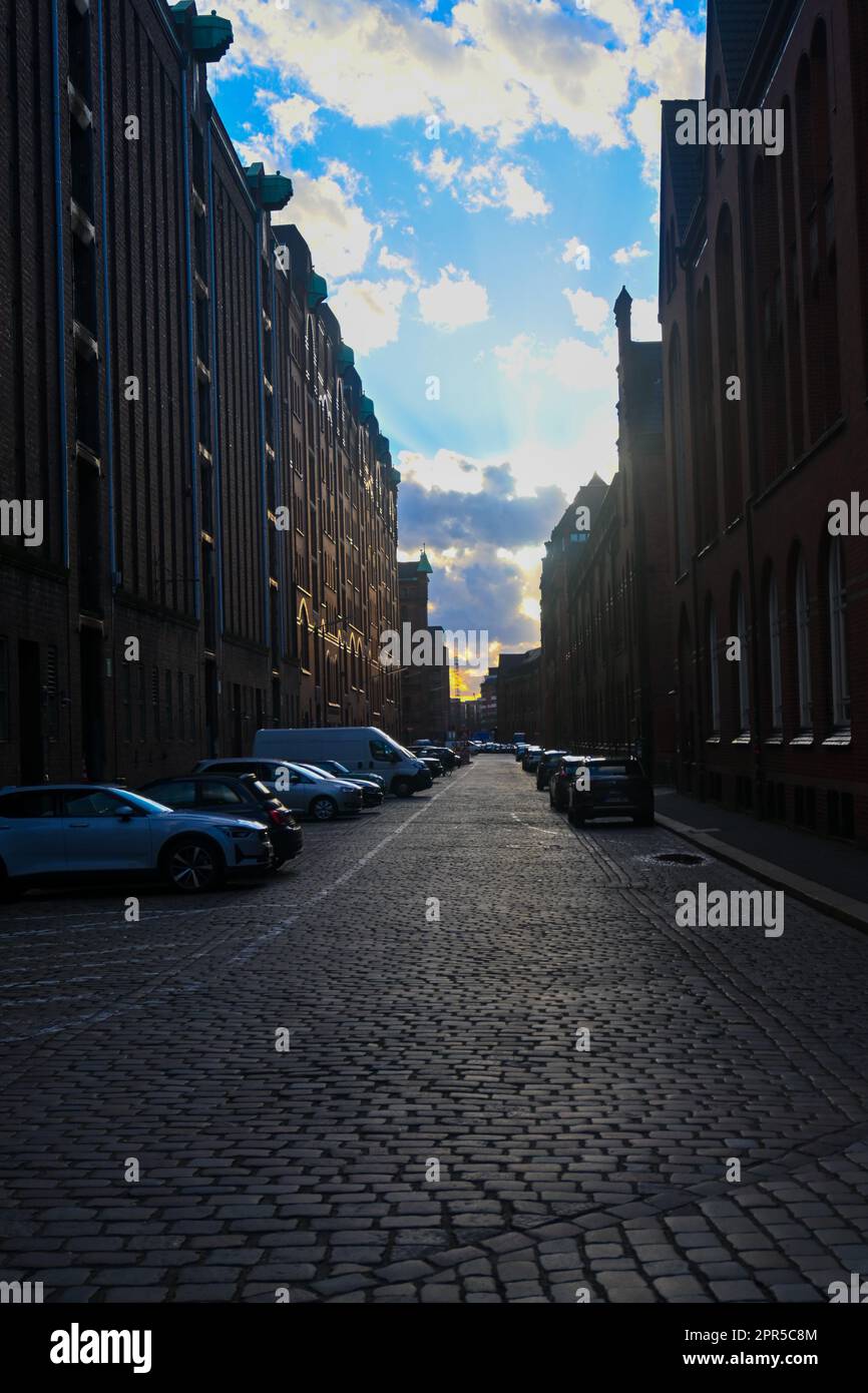 Hamburg city life hi-res stock photography and images - Alamy