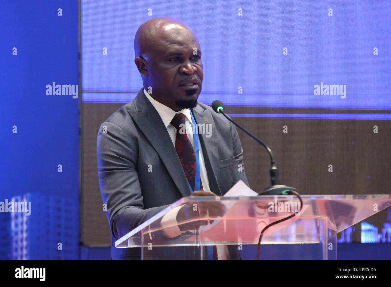 (230426) -- DAR ES SALAAM, April 26, 2023 (Xinhua) -- Fortunatus Mhambe ...