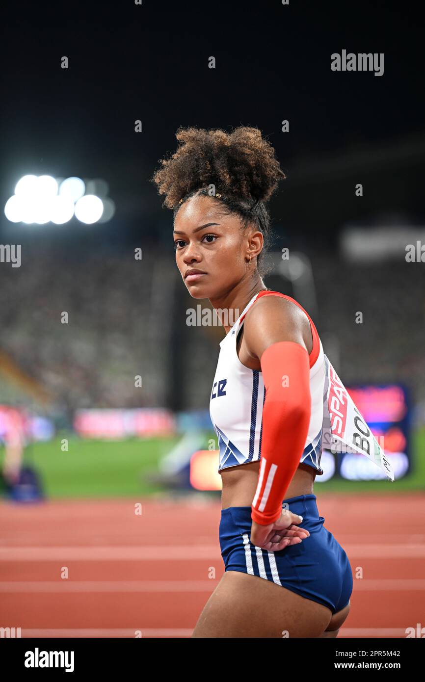 Marie Julie Bonnin participating in the pole vault at the European ...