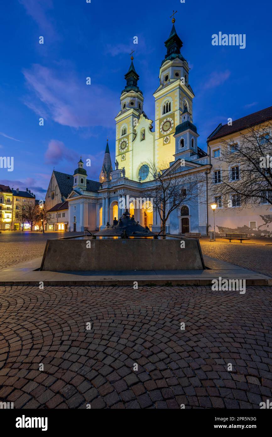 Night view of the Cathedral, Brixen-Bressanone, Trentino-Alto Adige ...