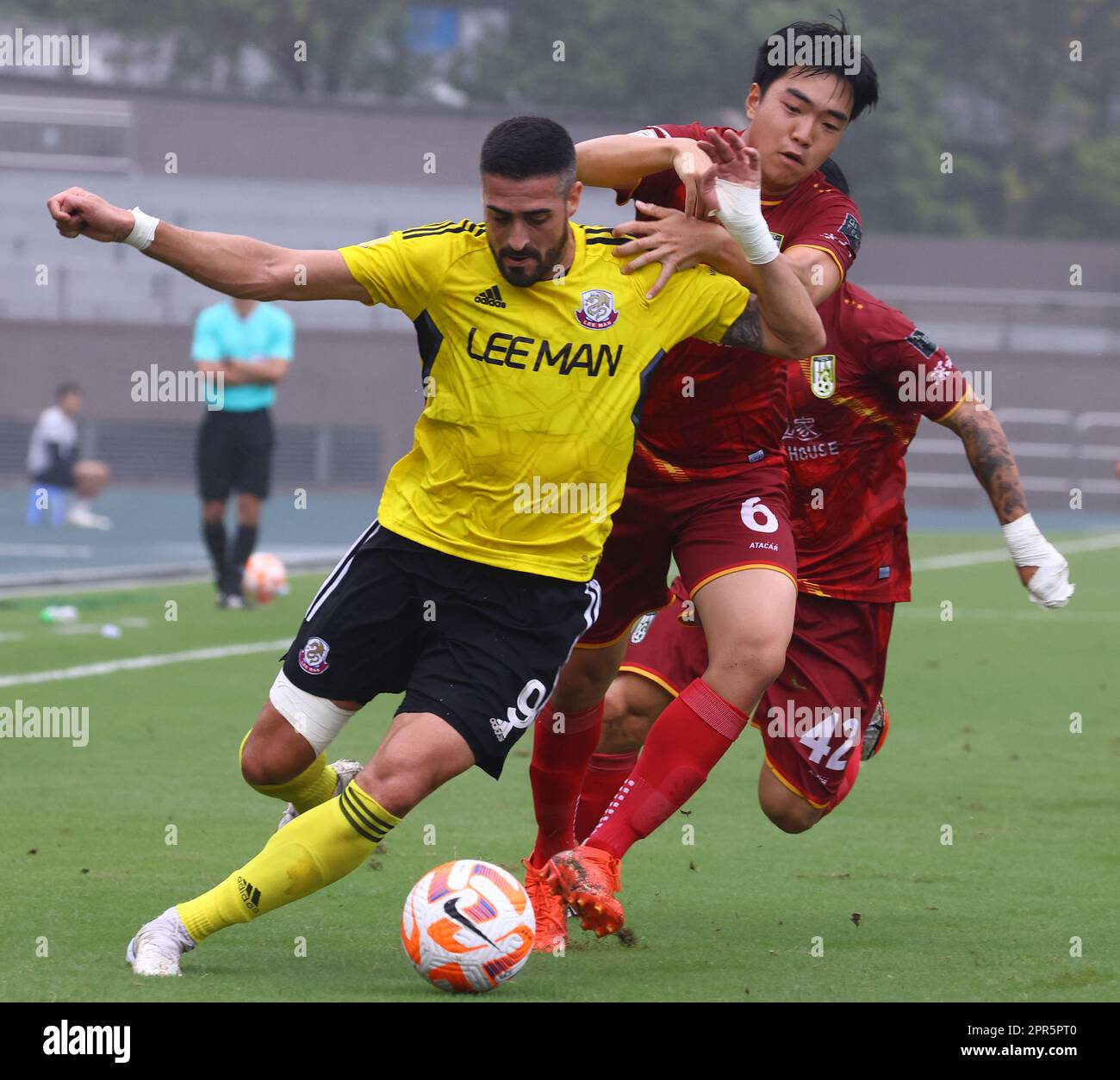 Lee Man's #9 Manuel Bleda Rodriguez and Sham Shui Po's #6 Leo Chow Ka ...