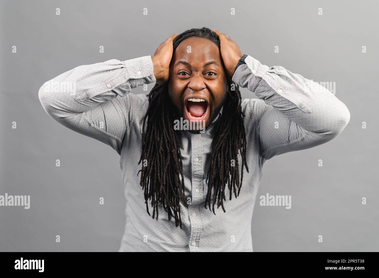 Camera male dreadlocks head hi-res stock photography and images - Alamy