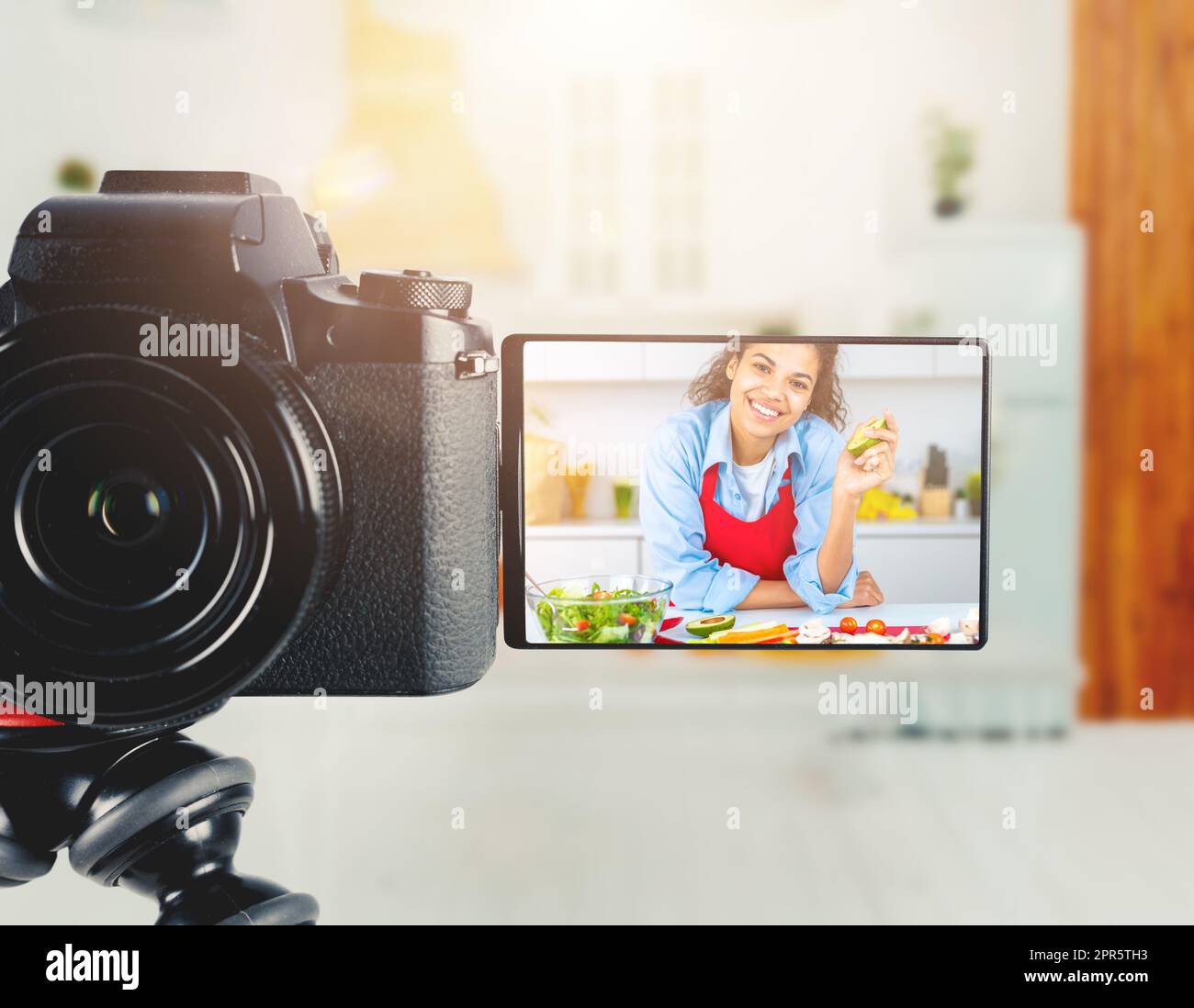 Video for cooking hi-res stock photography and images - Alamy