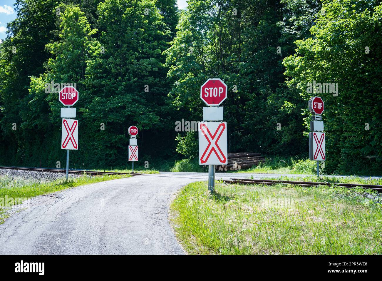 Rail road signs hi-res stock photography and images - Alamy