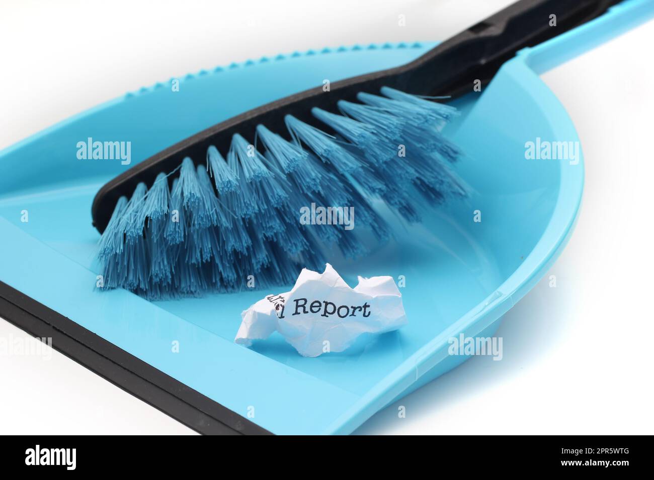 Report trash concept Stock Photo - Alamy
