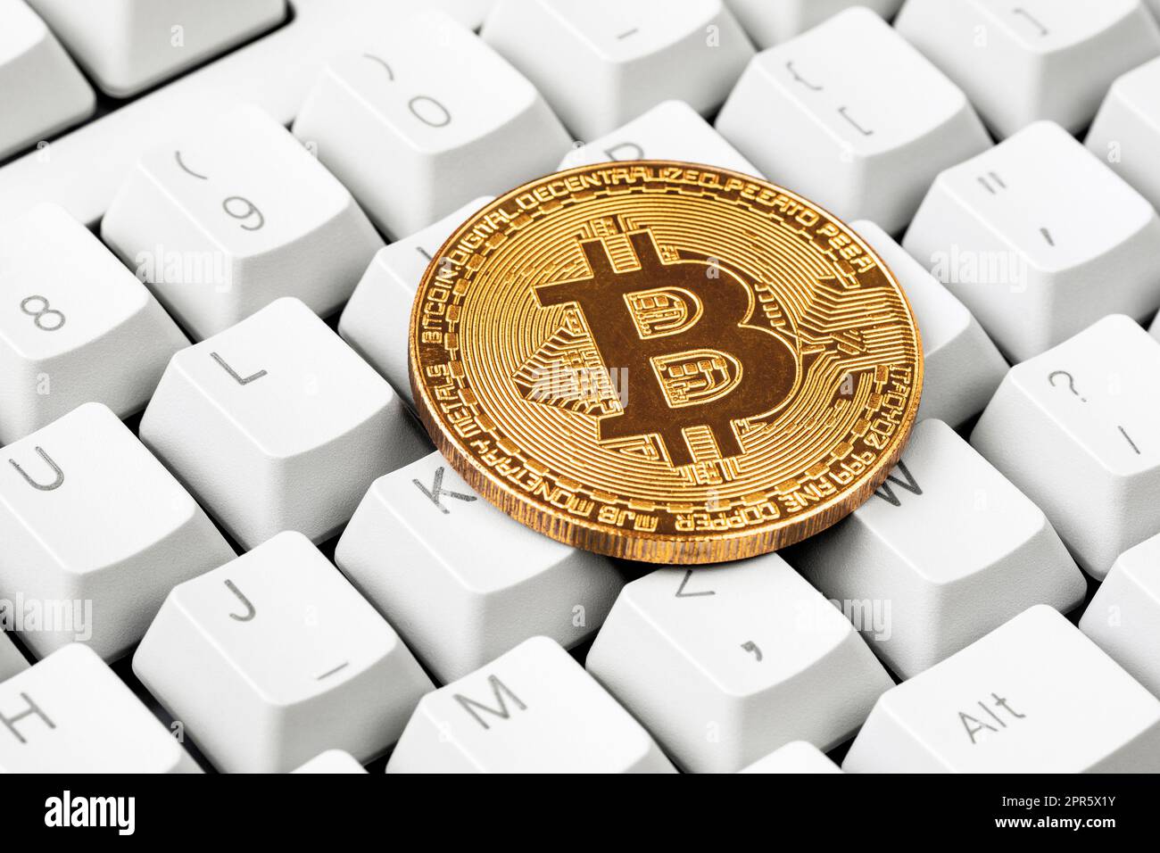 Cryptocurrency mining computer hi-res stock photography and images - Alamy