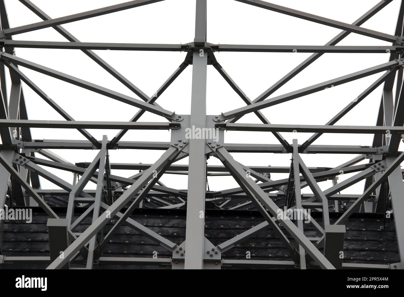 Complex joints hi-res stock photography and images - Alamy