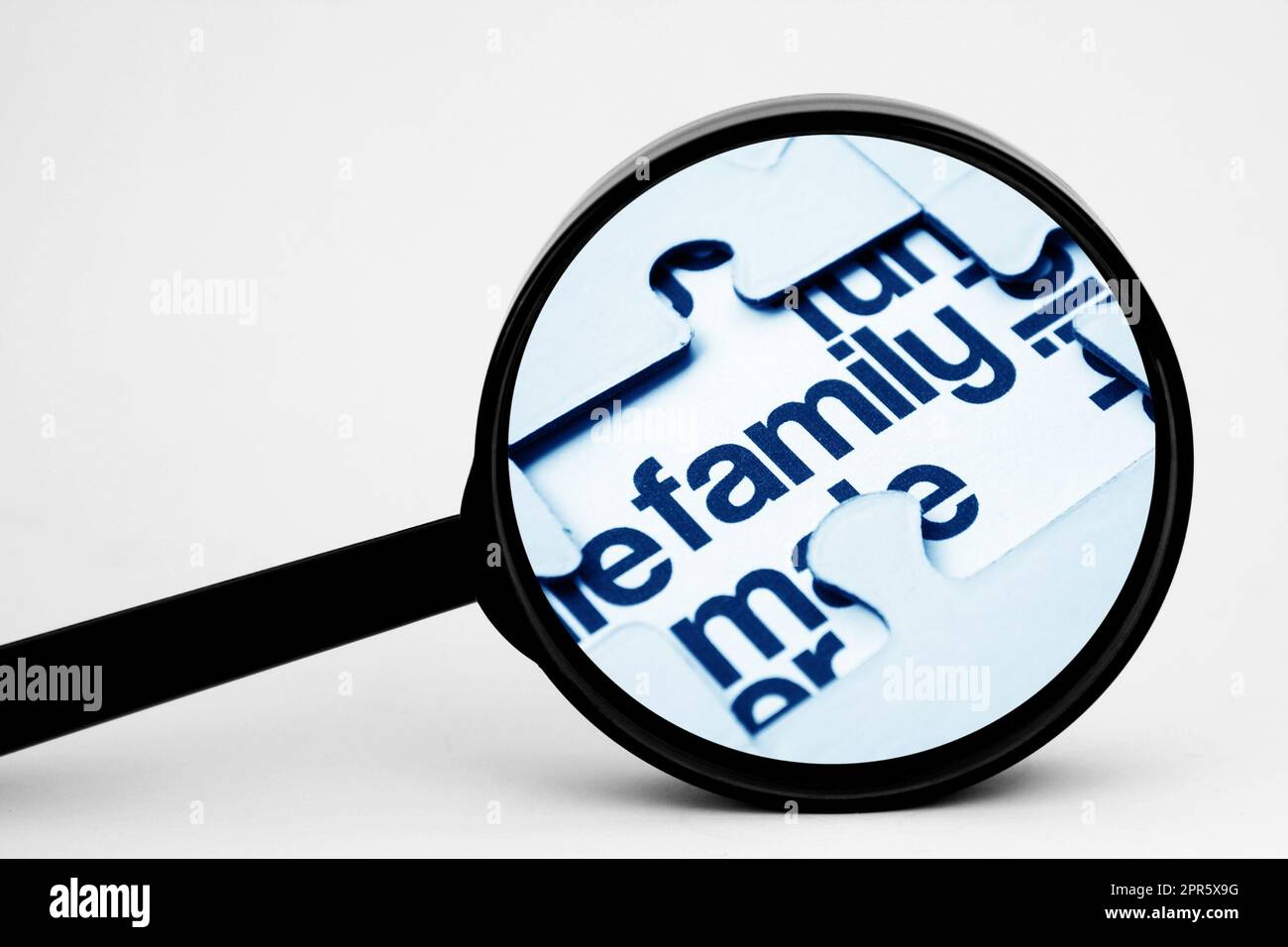 Children house search hi-res stock photography and images - Alamy