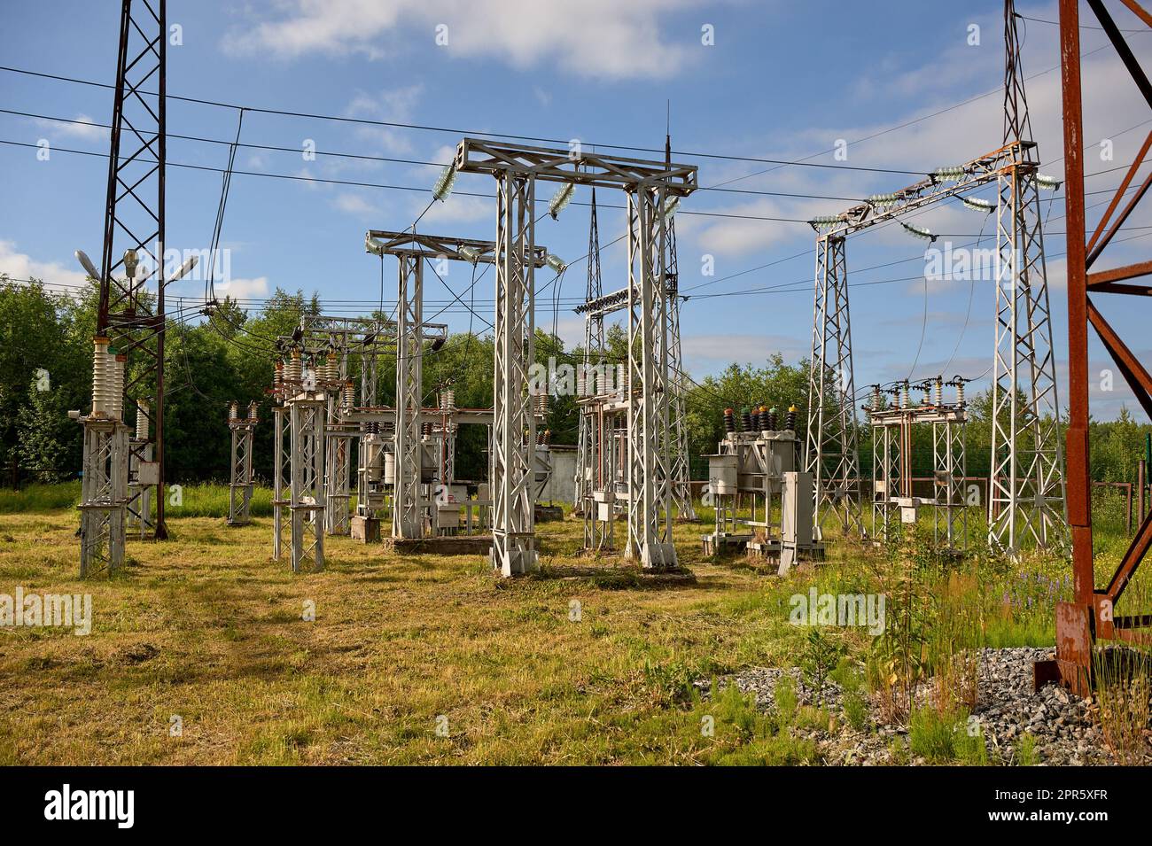 Electrical substation hi-res stock photography and images - Alamy