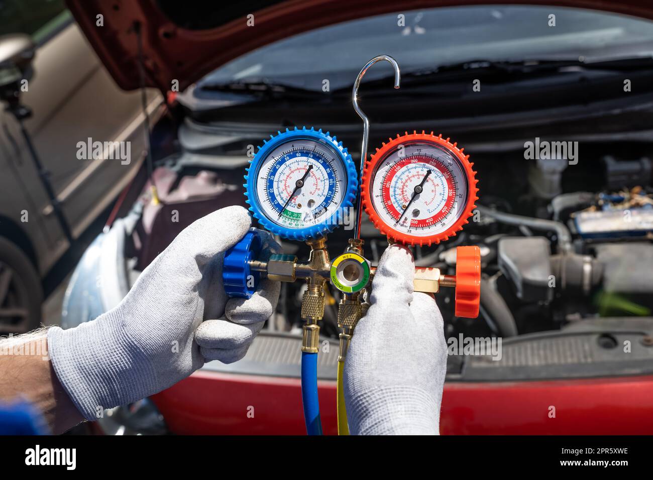 Car AC Maintenance Stock Photo - Alamy