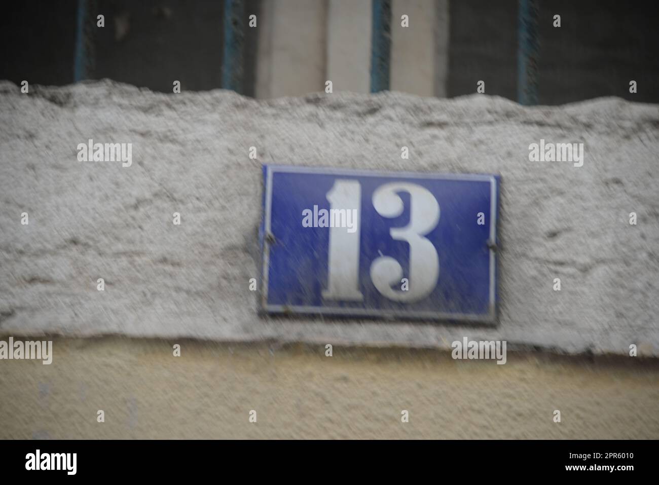 Number 13 house hi-res stock photography and images - Alamy