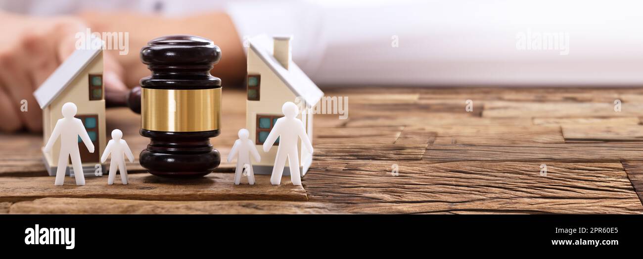 Family separation hi-res stock photography and images - Alamy