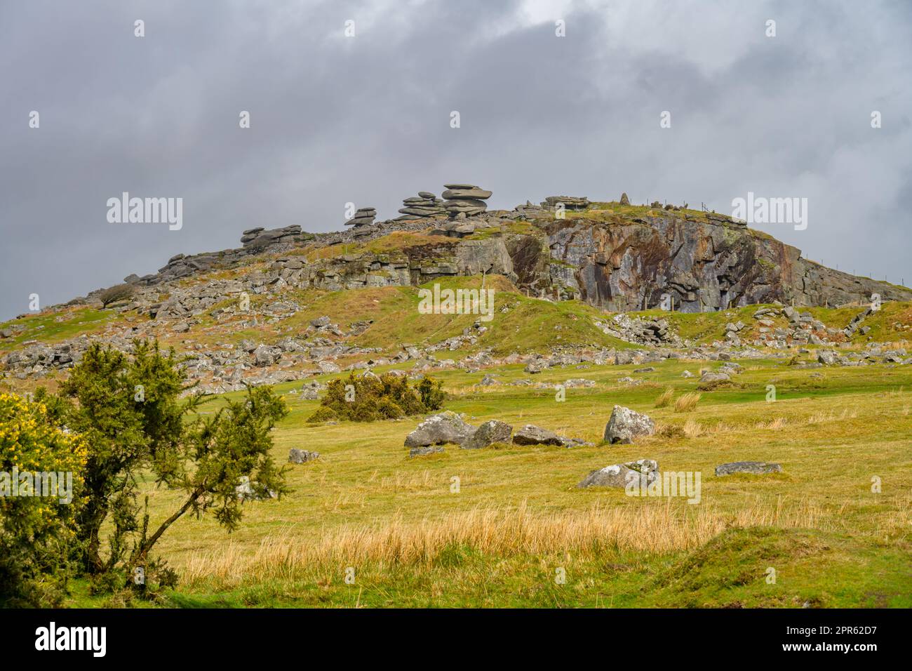 The Cheesewring (Stowes hill) near Minions Cornwall on a blustery ...