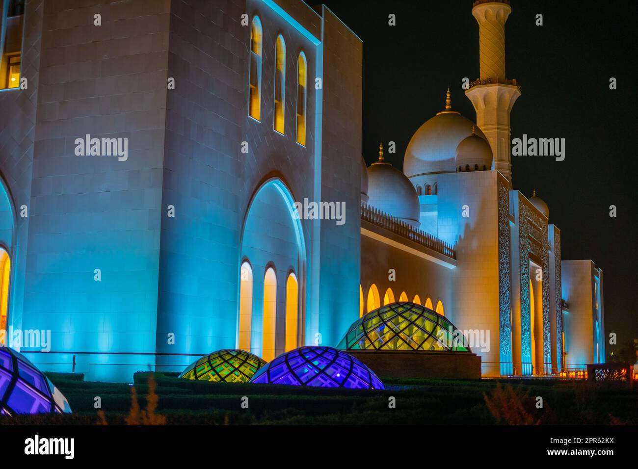 Shakezy Cayd Grand Mosque (United Arab Emirates Stock Photo - Alamy