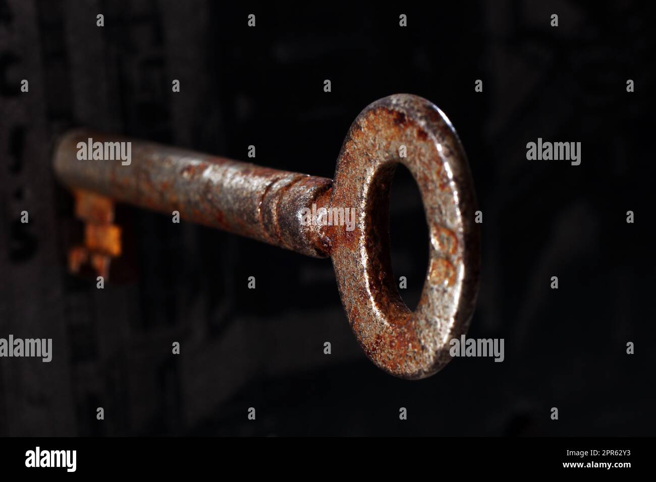 Old hotel keys hi-res stock photography and images - Alamy