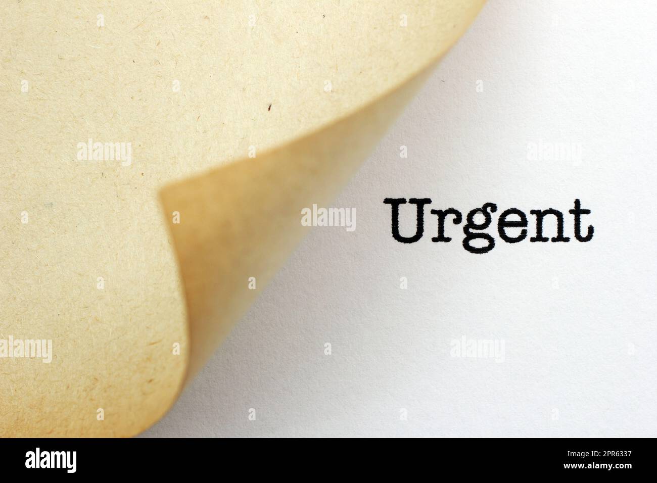 Paper envelope urgent message hi-res stock photography and images - Alamy