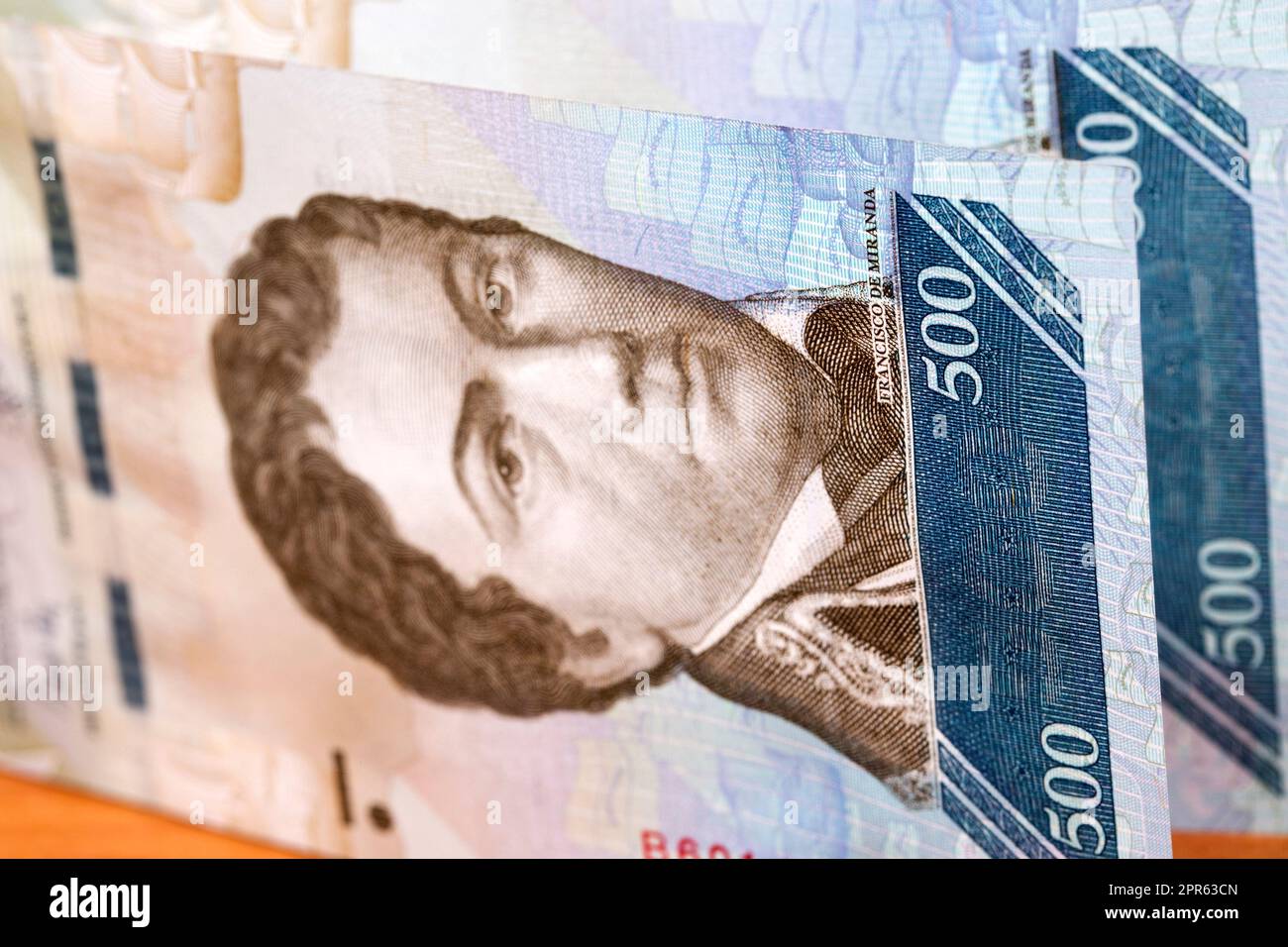 Venezuelan bolivares 500 hi-res stock photography and images - Alamy