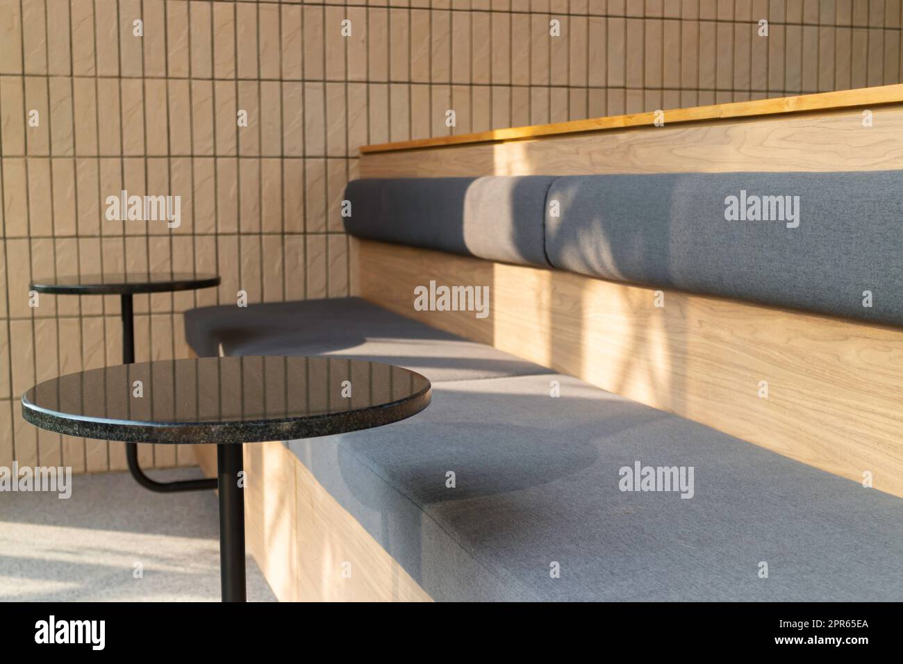 Loft style coffee shop interior decoration Stock Photo - Alamy