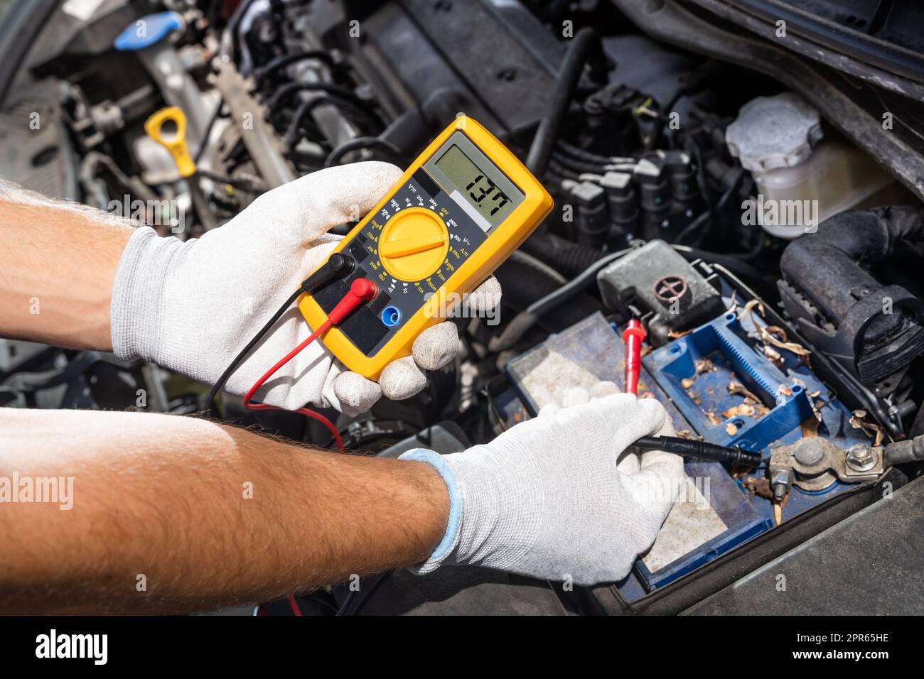 Service repair cable tester hi-res stock photography and images - Alamy