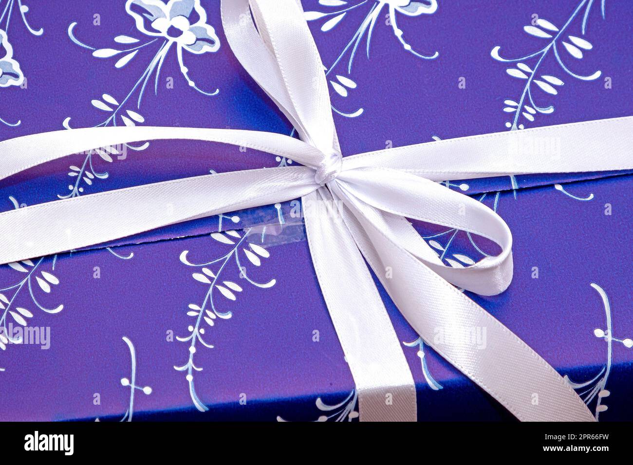 Blue box hi-res stock photography and images - Alamy