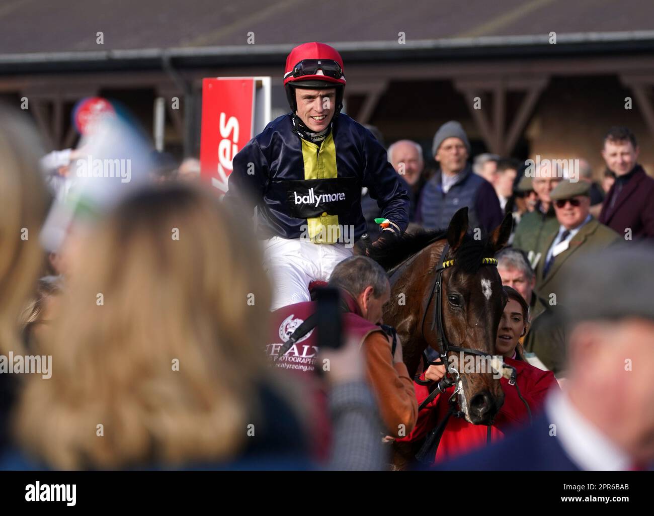 Fastorslow horse hi-res stock photography and images - Alamy