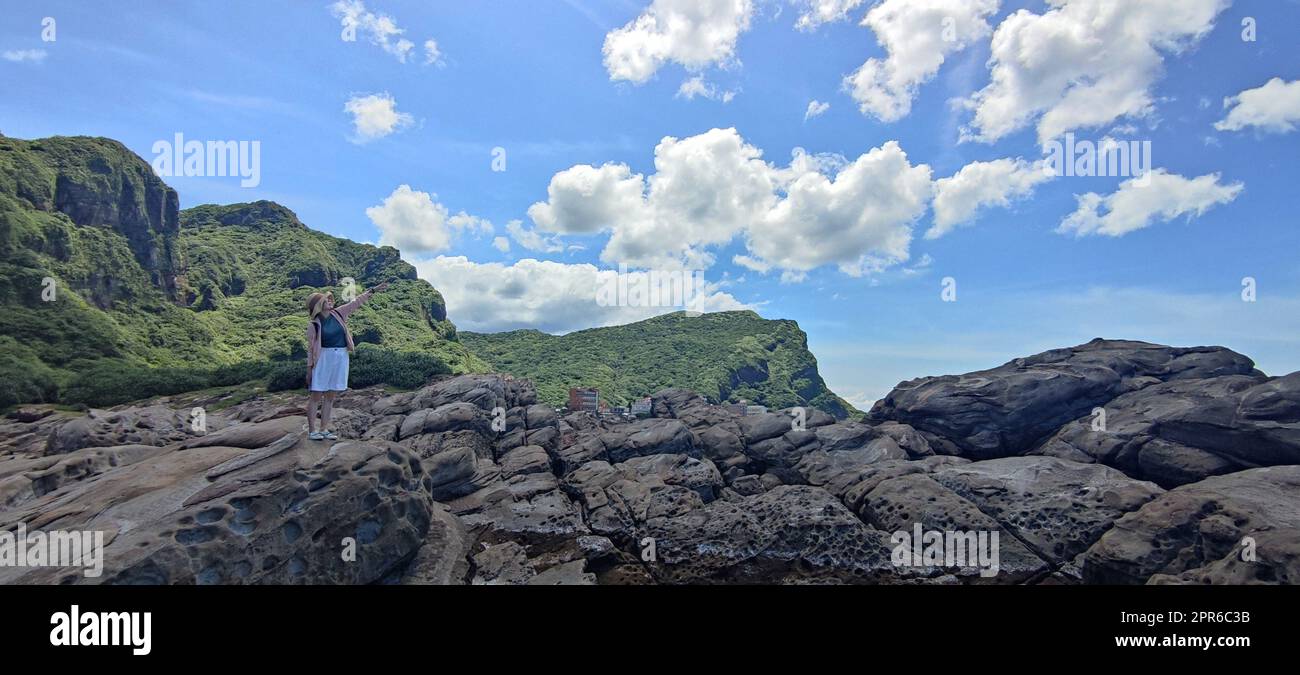 Strange rocks and rocks stretching hundreds of meters, can be said to ...