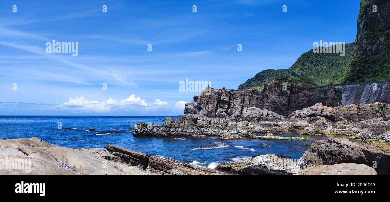 Strange rocks and rocks stretching hundreds of meters, can be said to ...