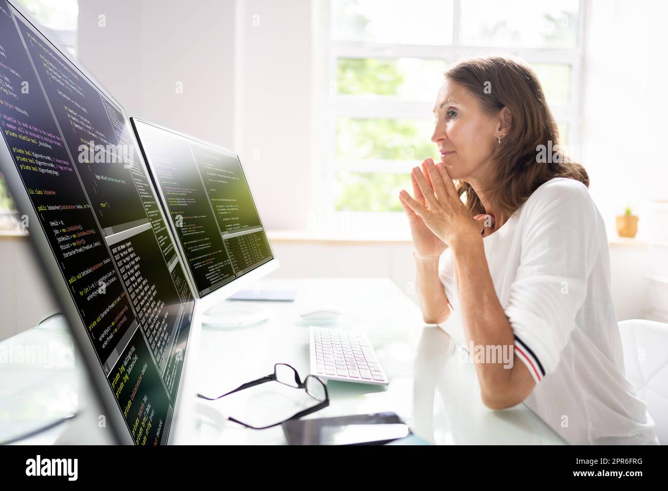 Programmer Woman Coding Stock Photo - Alamy Programmer Woman Coding Stock Photo - Alamy