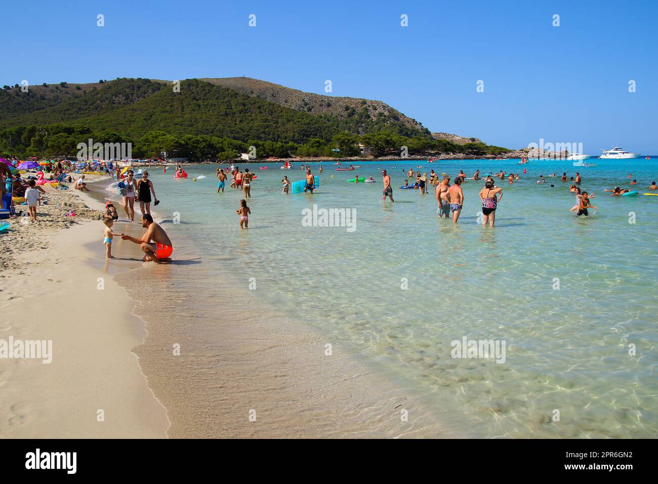 Cala Agulla, Mallorca - August 5, 2019 : Vacationers swimming in the ...