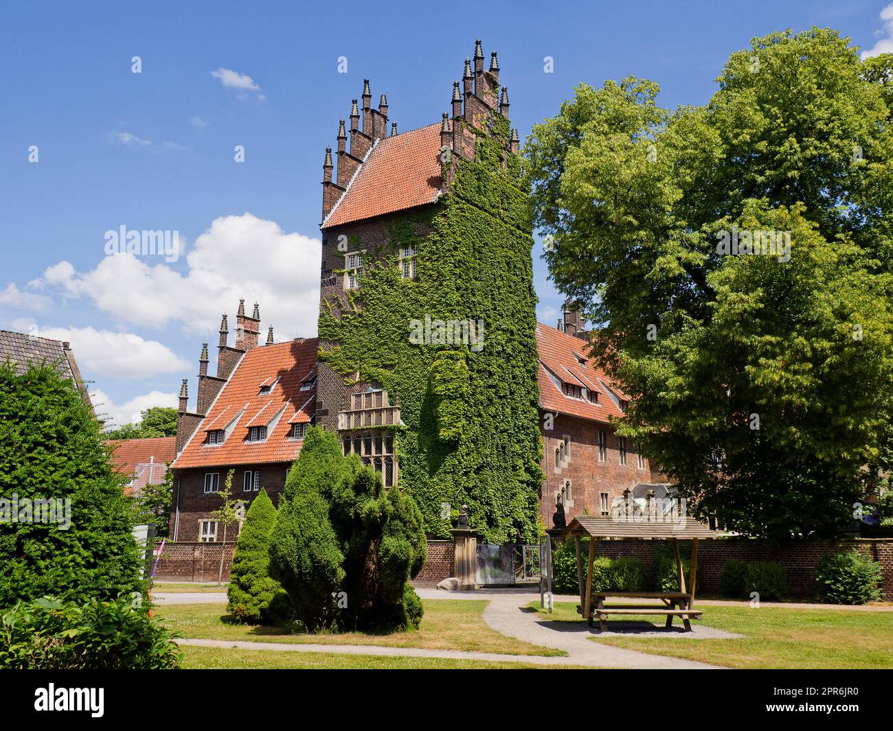 Heessen hi-res stock photography and images - Alamy