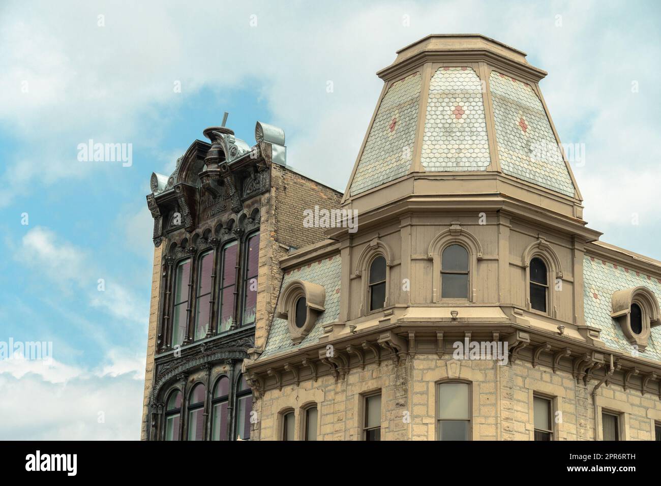 High rise building top floor hi-res stock photography and images - Alamy
